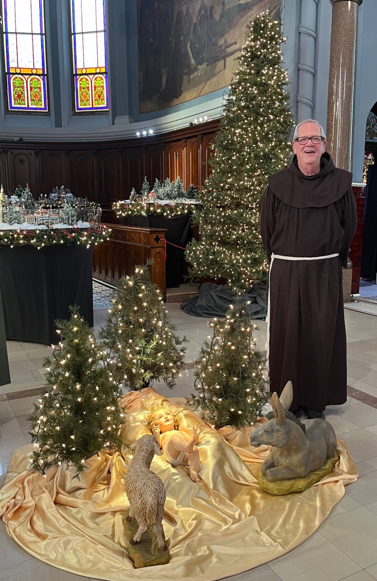 Franciscan Faces Making a (Nativity) Scene – A Friar in Cincinnati ...
